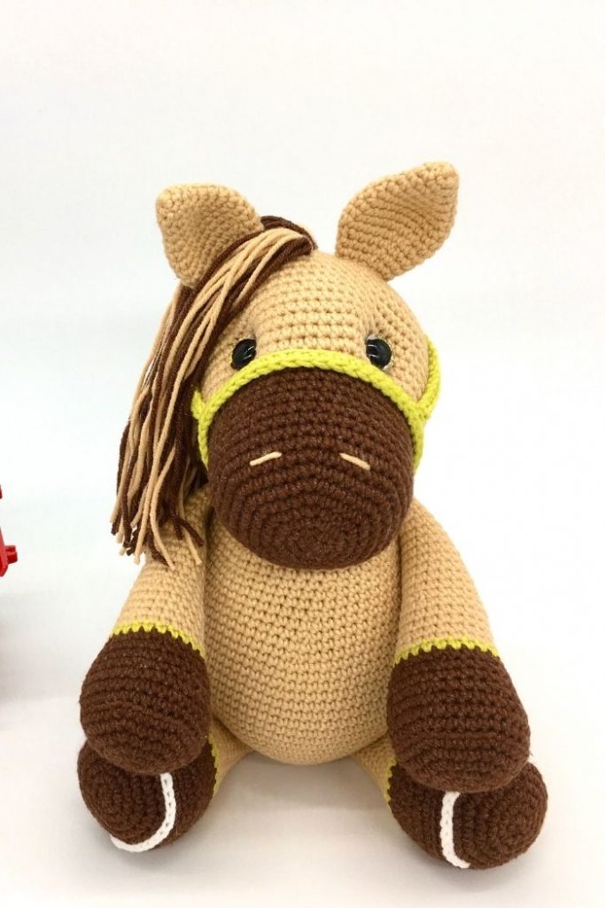 Free Crochet Horse Pattern - Cuddly Stitches Craft