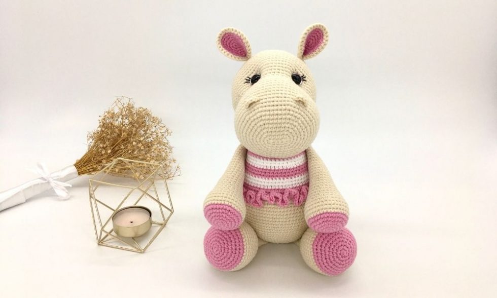 Free Crochet Dog Pattern: Easy Amigurumi Puppy - Cuddly Stitches Craft