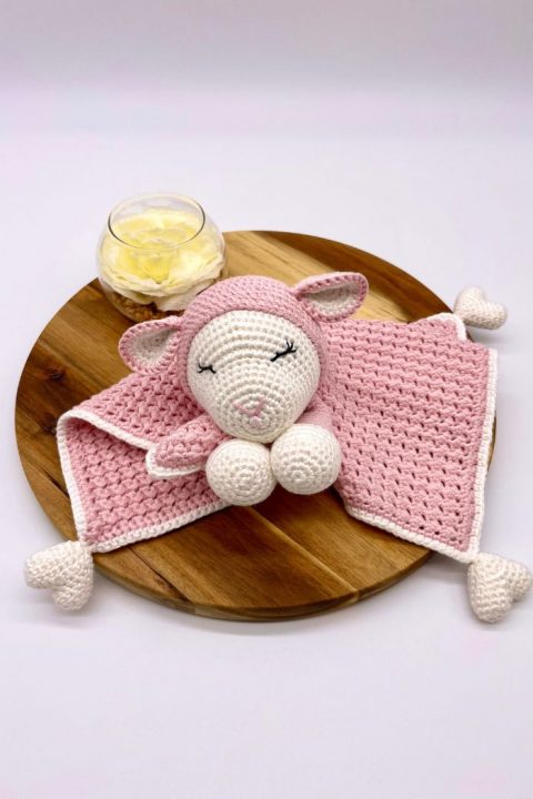 Free Crochet Lamb Lovey Pattern: Even Moss Stitch Blanket - Cuddly ...